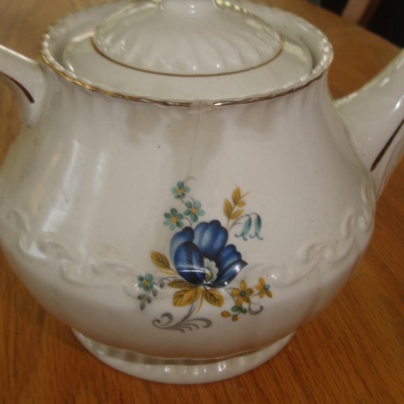 Ellgreave | Dining | Ellgreave Teapot Blue Flowers Floral | Poshmark